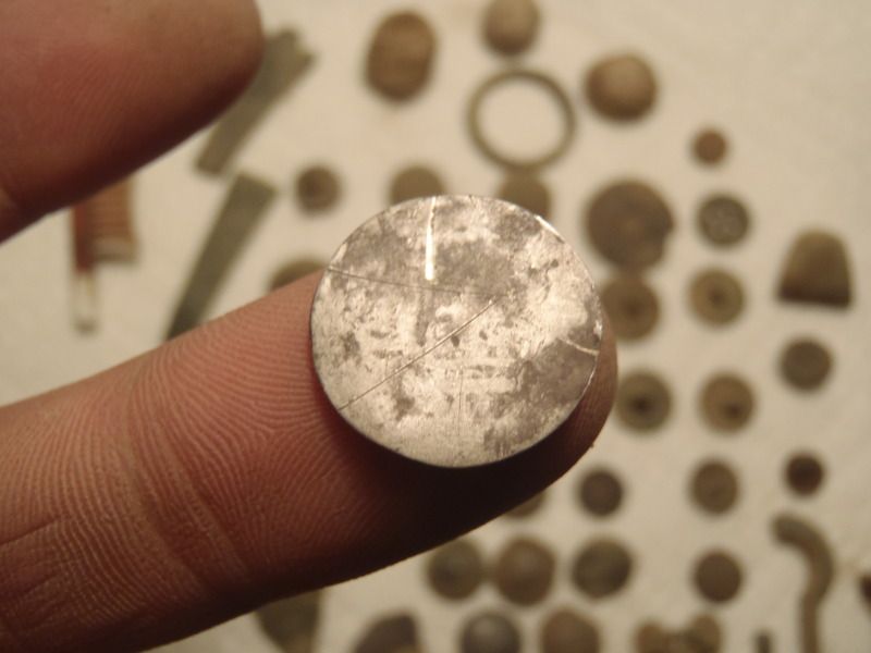 Glorious Colonial Digs, Nipple Buttons, Spanish and Coppers | TreasureNet.com