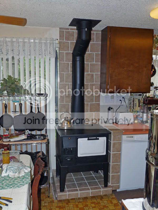 Photos of range at the end of a cabinet run